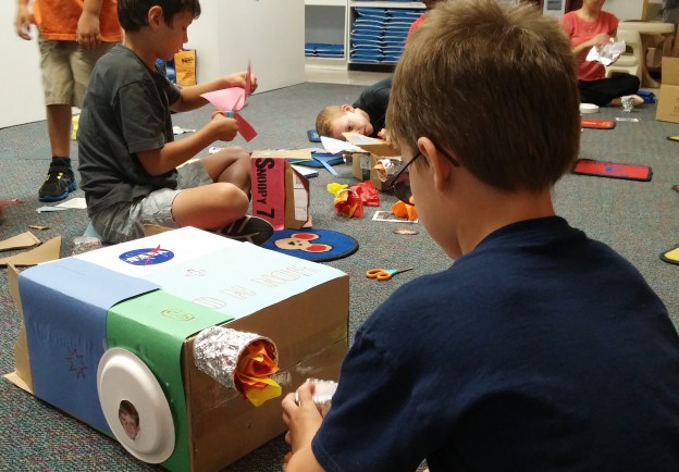 Budding Engineers Build Spacecraft – Commercial Crew Program Budding Engineers Build Spacecraft – Commercial Crew Program